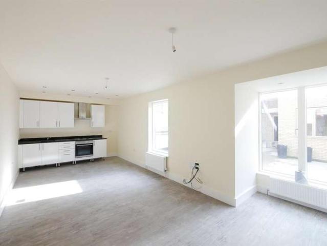 1 Bedroom Apartment Flat