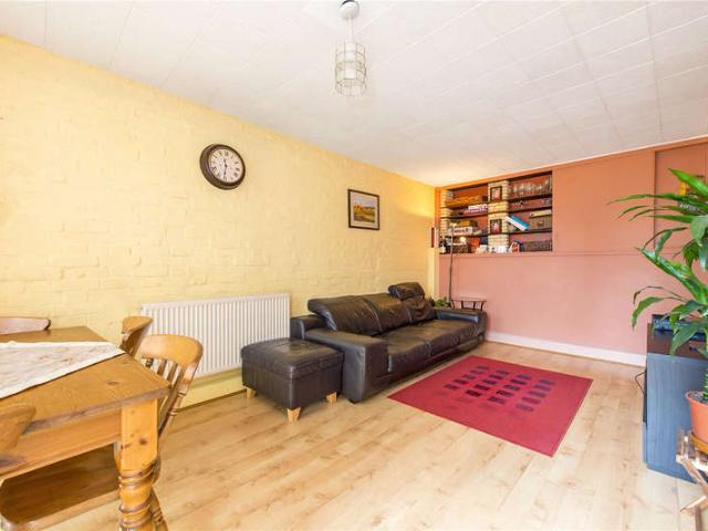 1 Bedroom Apartment Flat