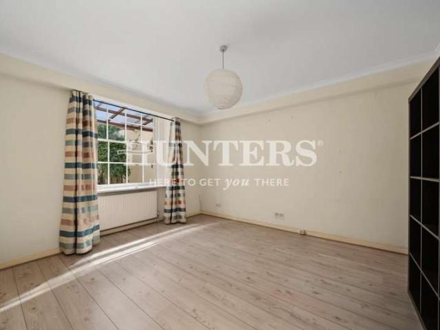 1 Bedroom Apartment Flat