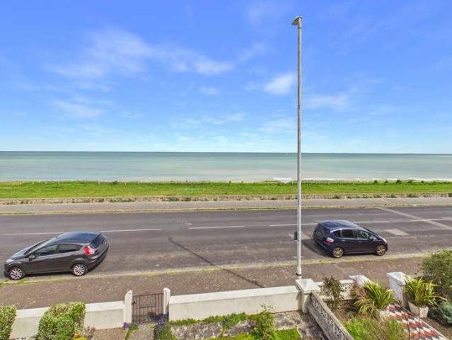 1 Bedroom Apartment Flat