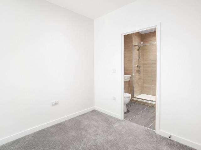 1 Bedroom Apartment Flat
