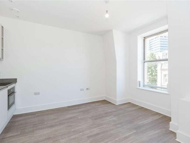 1 Bedroom Apartment Flat