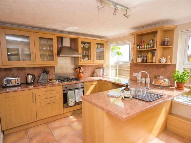 1 Bedroom Apartment Flat