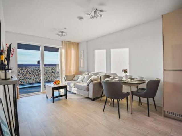 1 Bedroom Apartment Flat