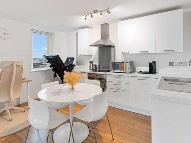 1 Bedroom Apartment Flat
