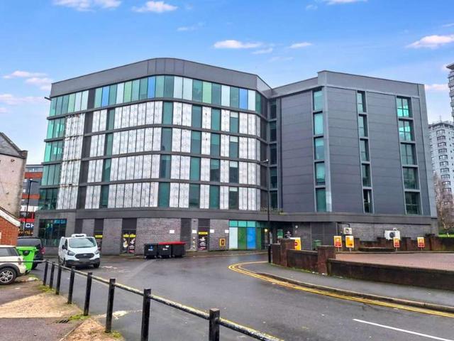 1 Bedroom Apartment Flat