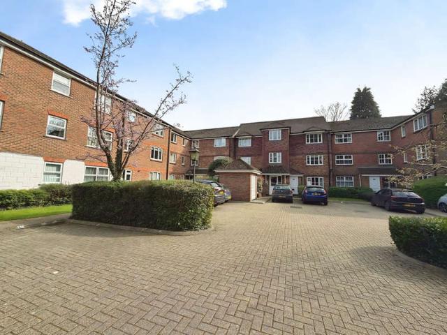 1 Bedroom Apartment Flat