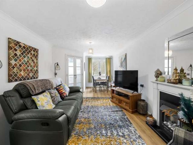 1 Bedroom Apartment Flat