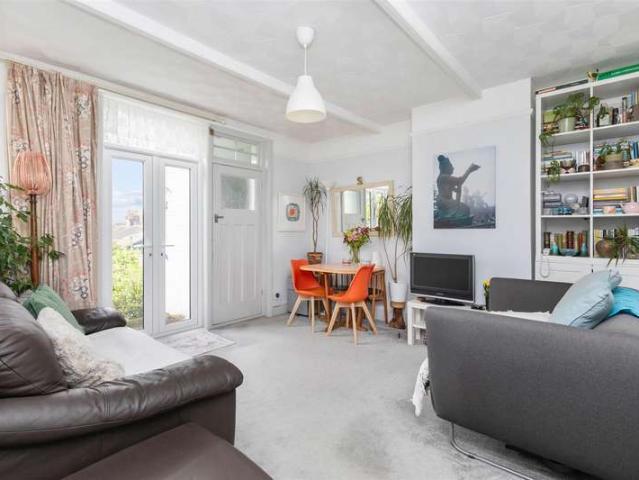 1 Bedroom Apartment Flat