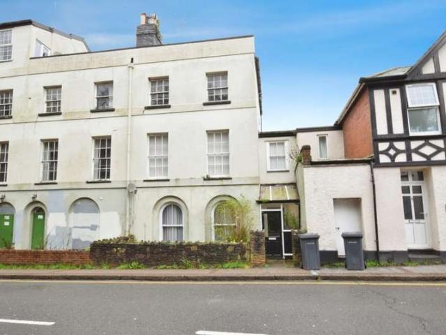 1 Bedroom Apartment Flat