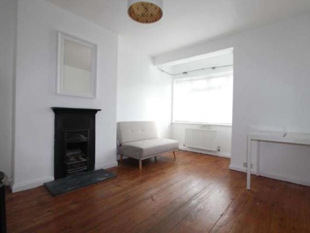 1 Bedroom Apartment Flat