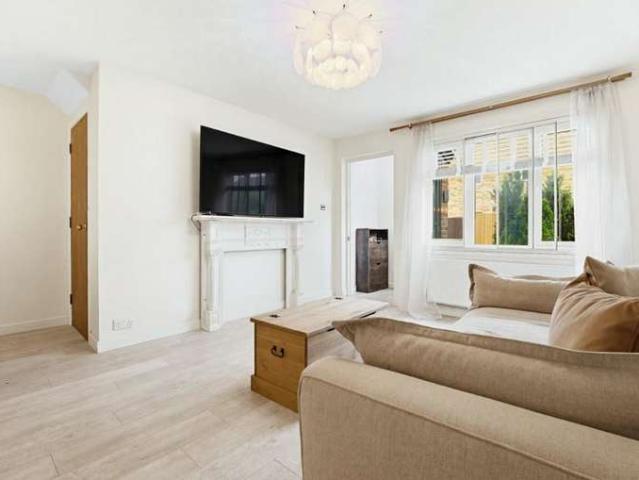 1 Bedroom Apartment Flat