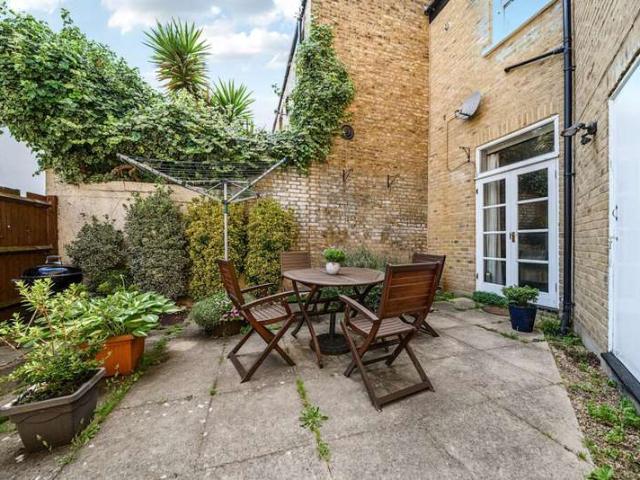 1 Bedroom Apartment Flat