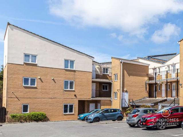 1 Bedroom Apartment Flat