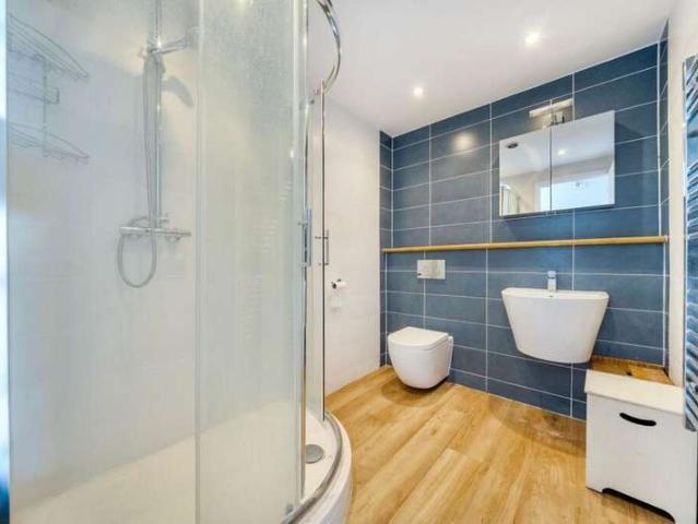 1 Bedroom Apartment Flat