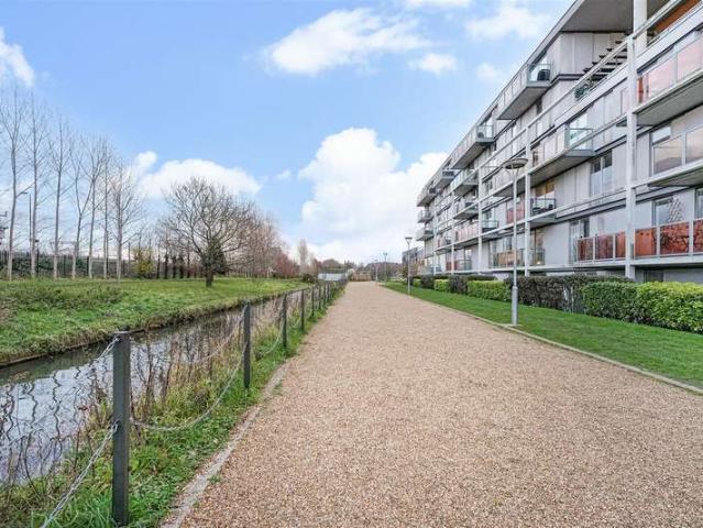 1 Bedroom Apartment Flat