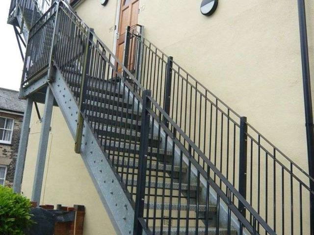 1 Bedroom Apartment Flat
