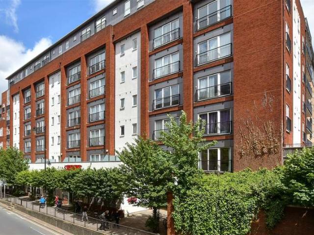 1 Bedroom Apartment Flat