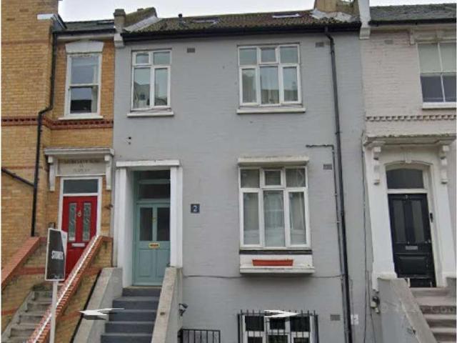 1 Bedroom Apartment Flat