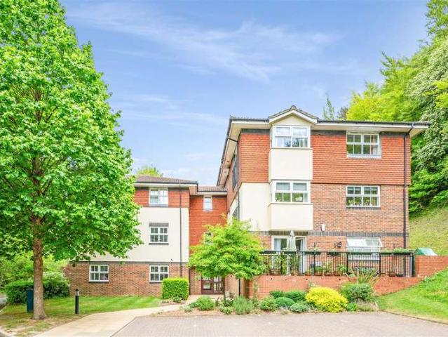 1 Bedroom Apartment Flat