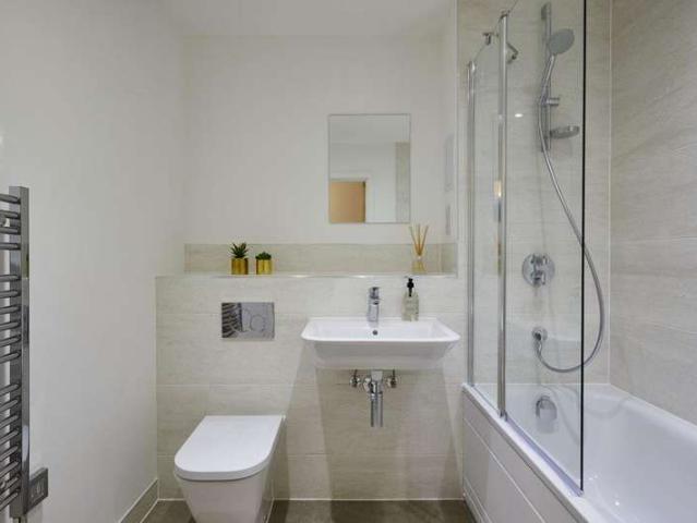 1 Bedroom Apartment Flat