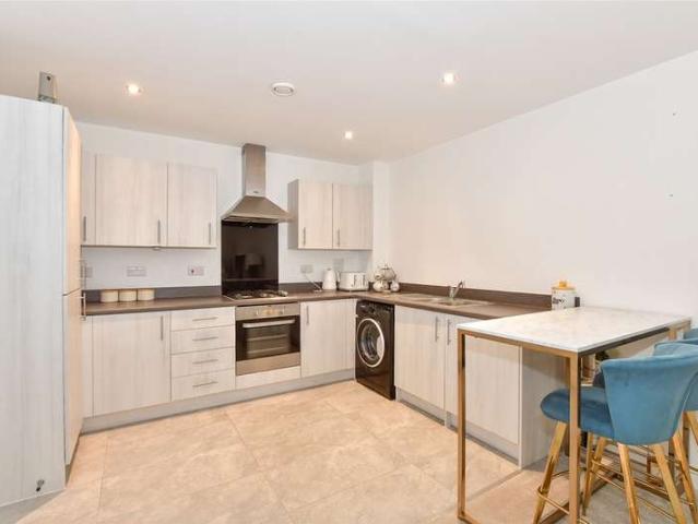 1 Bedroom Apartment Flat