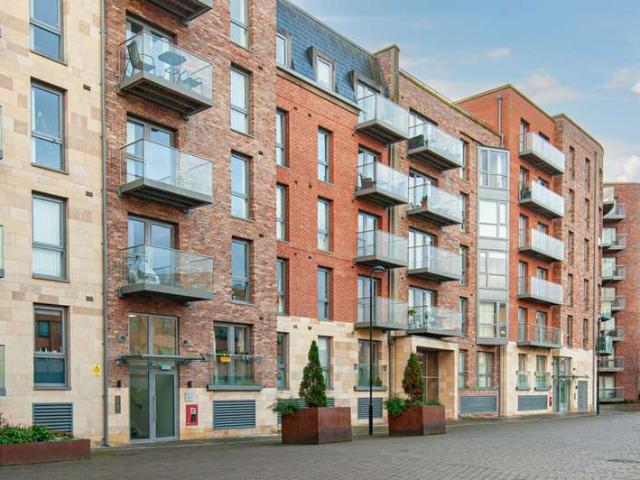 1 Bedroom Apartment Flat