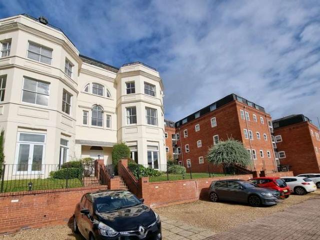 1 Bedroom Apartment Flat