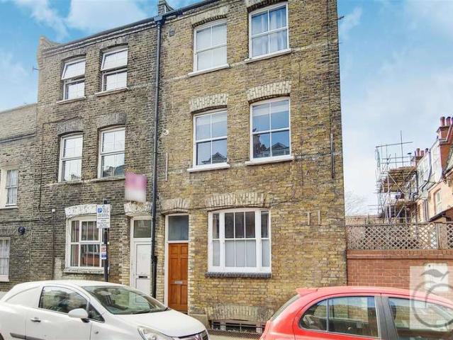 1 Bedroom Apartment Flat