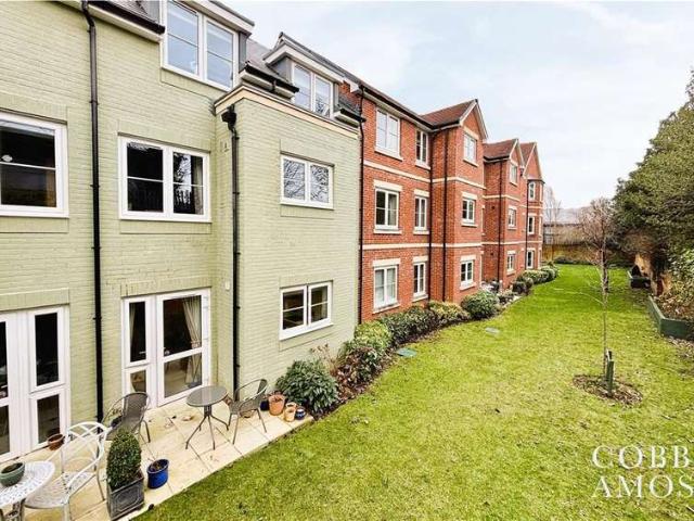 1 Bedroom Apartment Flat