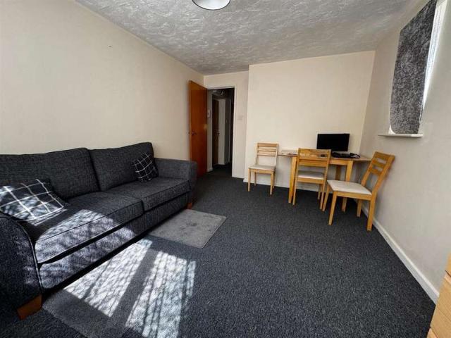 1 Bedroom Apartment Flat