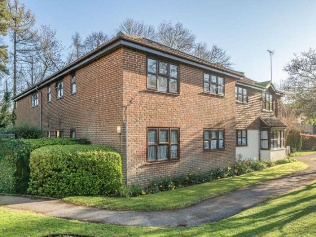 1 Bedroom Apartment Flat