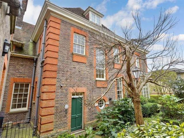 1 Bedroom Apartment Flat
