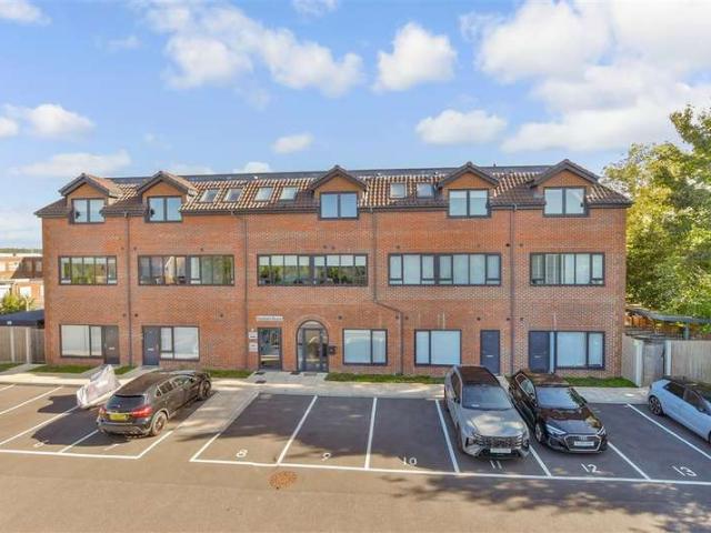 1 Bedroom Apartment Flat