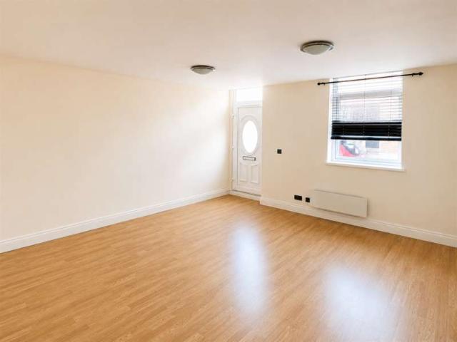 1 Bedroom Apartment Flat