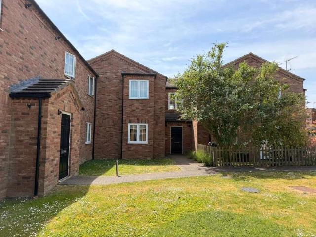1 Bedroom Apartment Flat