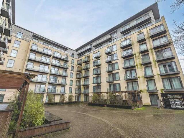 1 Bedroom Apartment Flat