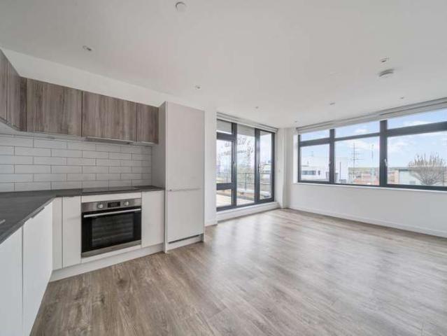 1 Bedroom Apartment Flat