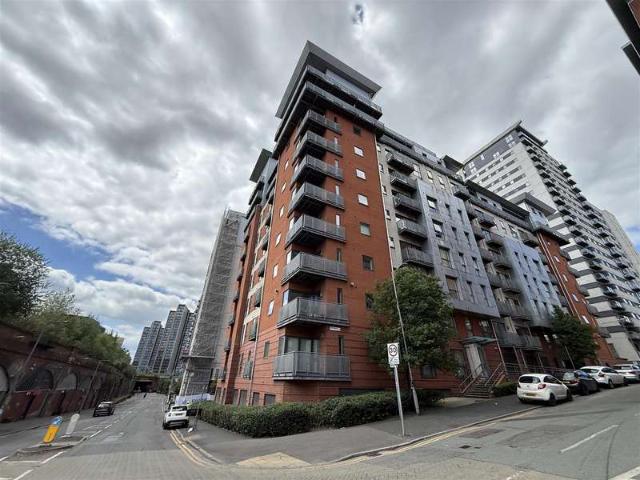 1 Bedroom Apartment Flat