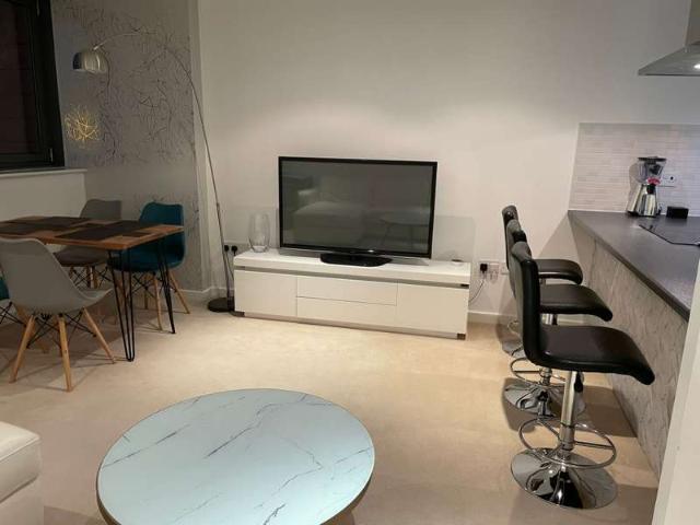 1 Bedroom Apartment Flat