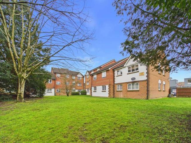 1 Bedroom Apartment Flat