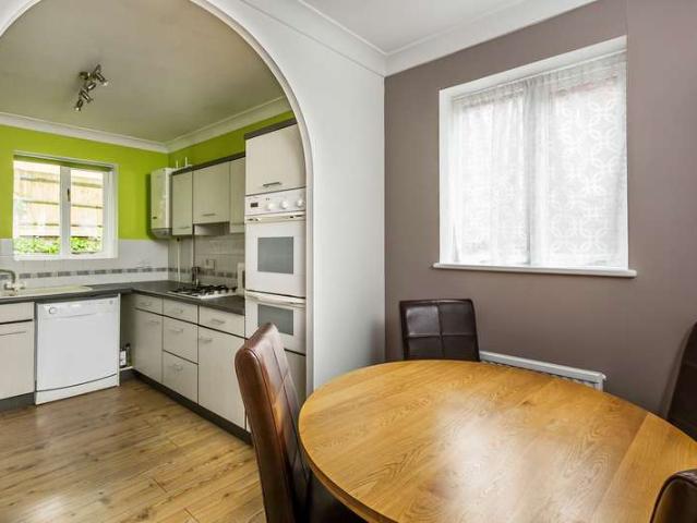 1 Bedroom Apartment Flat
