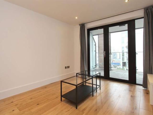 1 Bedroom Apartment Flat
