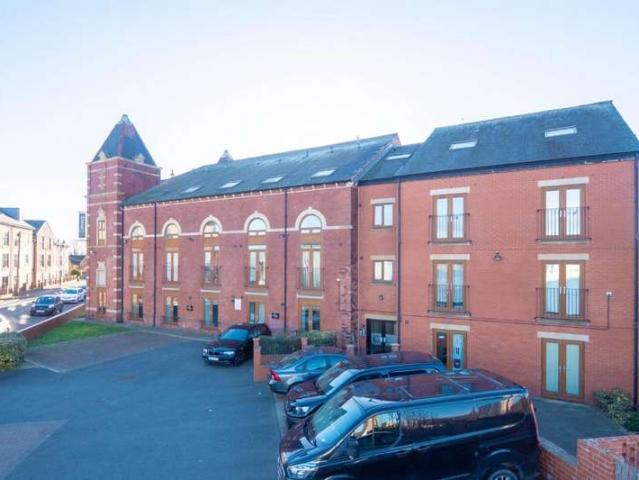 1 Bedroom Apartment Flat