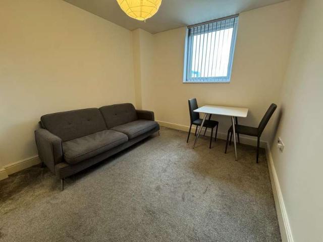 1 Bedroom Apartment Flat