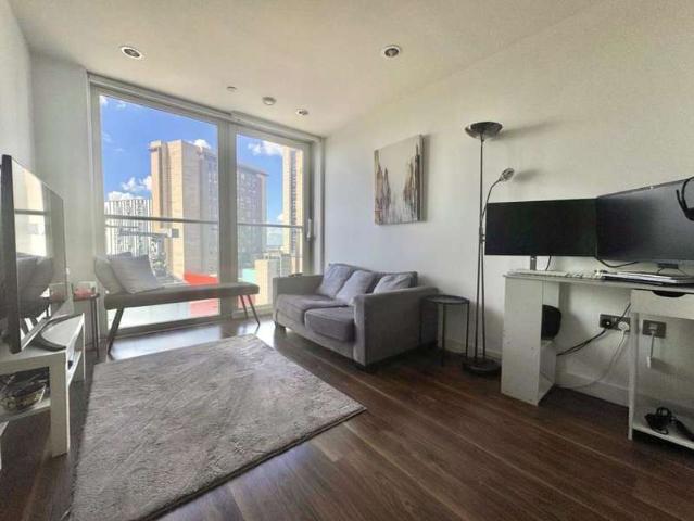 1 Bedroom Apartment Flat