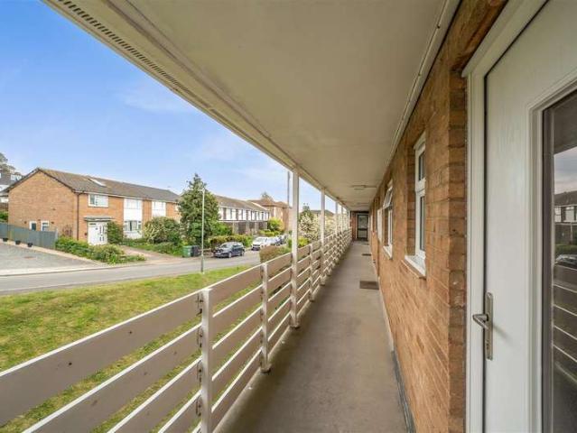 1 Bedroom Apartment Flat