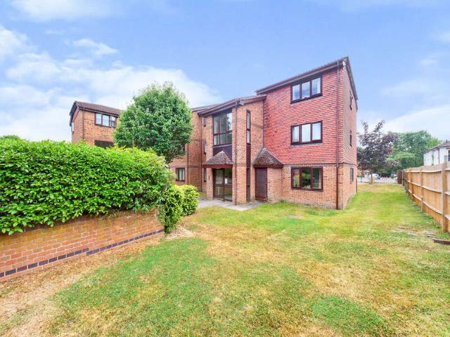 1 Bedroom Apartment Flat