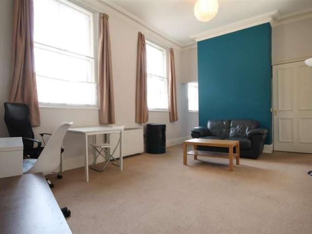 1 Bedroom Apartment Flat