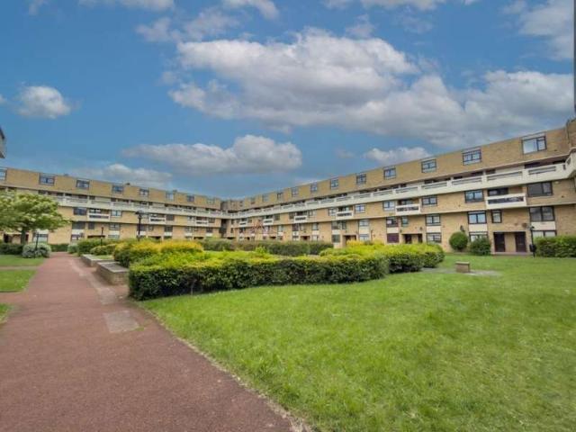 1 Bedroom Apartment Flat